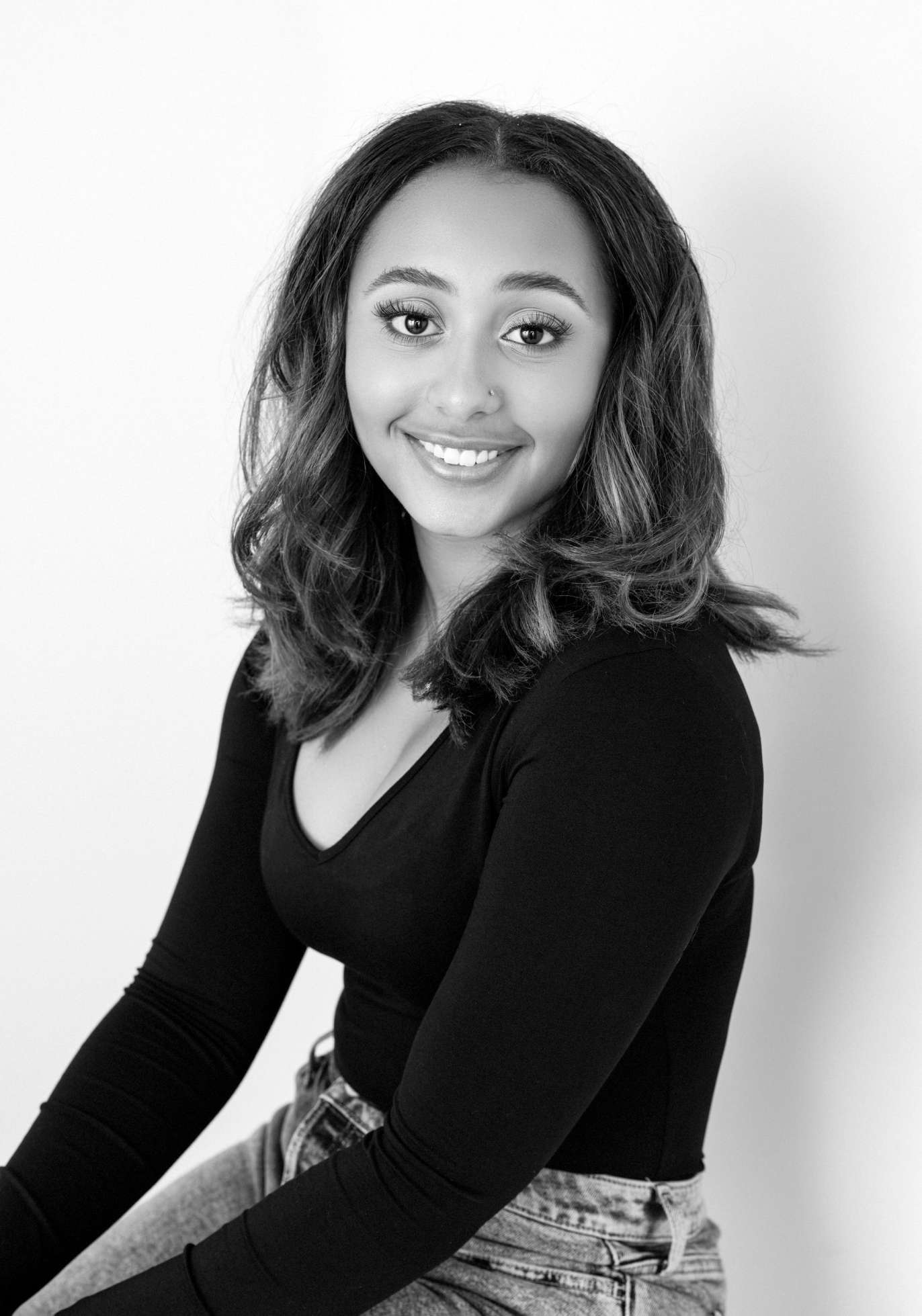 Perfecting Your Profile Photo: 7 Easy Tips | Suvi Tory Portraits